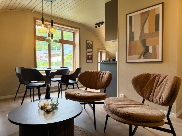 Modern Comfort Apartment With Free Parking - Alesund
