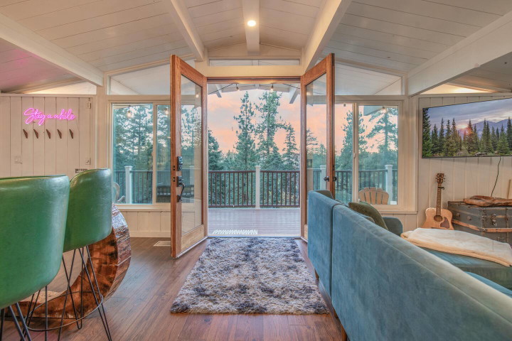 Walk To Ski Slopes! Retreat In The Trees. - Big Bear Lake, CA