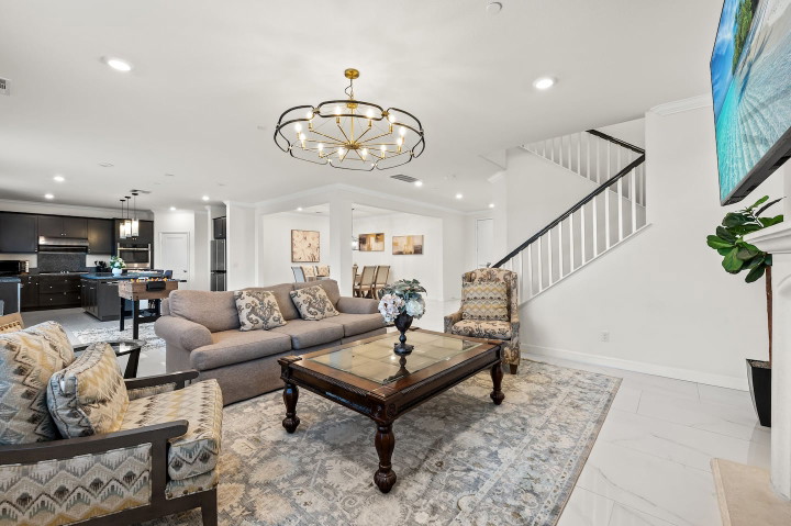 6br/8beds/3kings, Spacious, Near Ont & Sfs - Ontario, CA