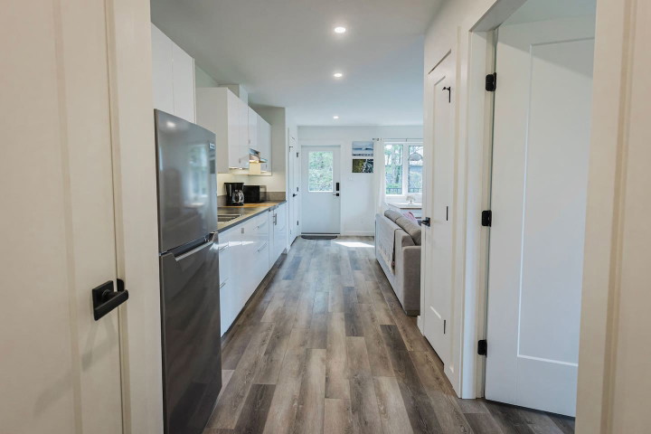 Bright & Spacious 1 Bedroom Suite By The Beach! - Ucluelet