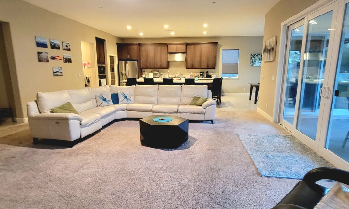 Great Space To Relax With 2 King Beds& 3 Recliners - Manteca, CA