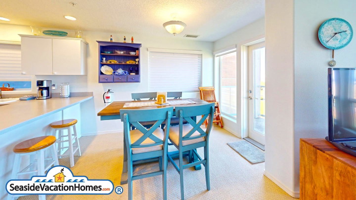 Ocean Front: F5 - Refresh:  Seaside Vacation Homes, Inc Managed - Cannon Beach, OR