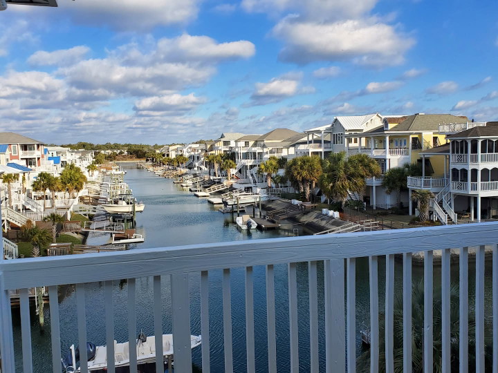 Wow! Canal House-hot Tub, Dock, Pool Table & Pets! - Ocean Isle Beach, NC