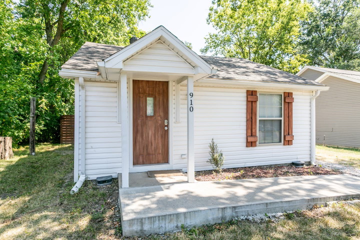 Downtown Como Cottage! - Columbia, MO