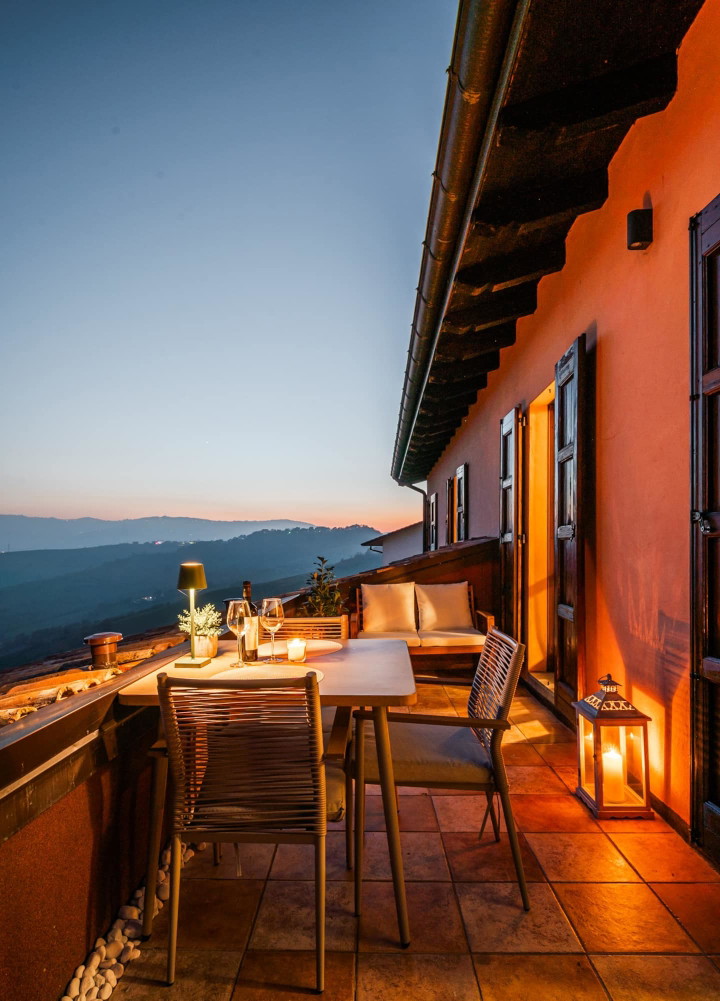 [Overlooking The Hills] Green Hill Maranello - Maranello