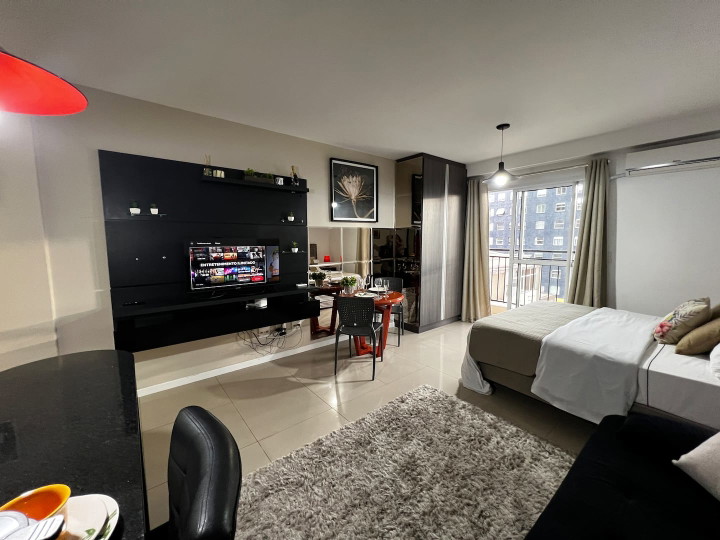 Charming Central Studio | Parking Space + Swimming Pool - Curitiba