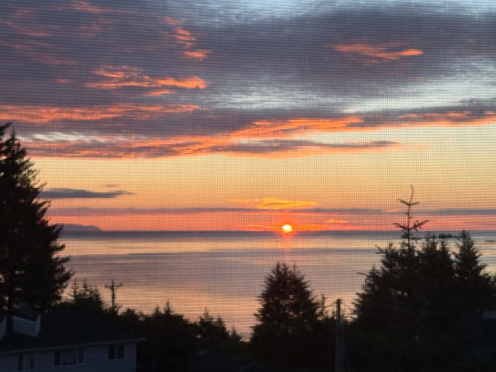 B Ocean Views Upper Level 2 Bedroom - Kodiak, AK