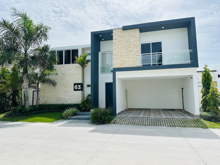 Villa Doña Lidia: 5br, Pool, Bbq, Electric Incl. - Punta Cana