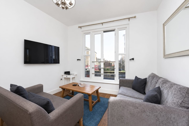 Bright 3br Next To Clapham Junction | 1m To Trains - Londres