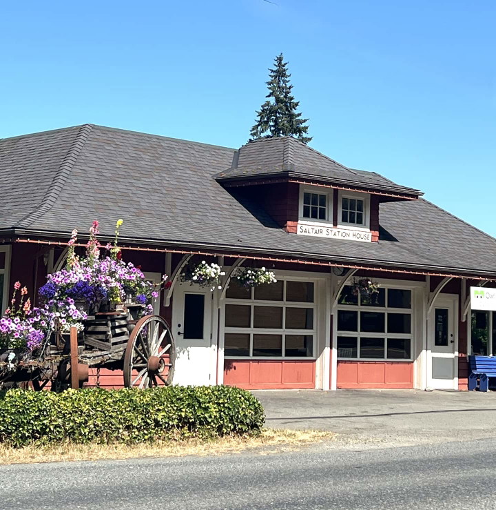 Saltair Station: 2br Club Car Apartment - Chemainus