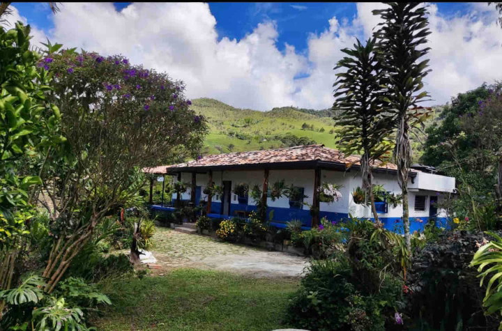 Casa Campesina Cerca De La Casa De Cultura - Barbosa