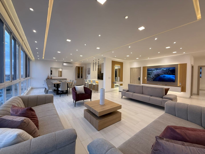 Sunrise 4f | Spacious And Luxurious, Just A Few Steps From The Sea -