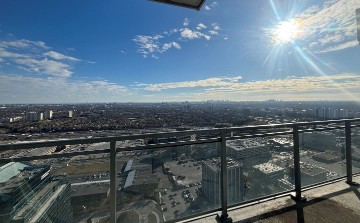 Luxury Full Unit 1+1 Furnish Condo W Skyline View - Toronto, ON