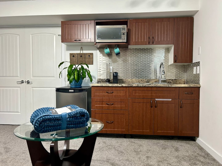Big Rock Cottage-15 Min To Calgary-separate Entry - Okotoks