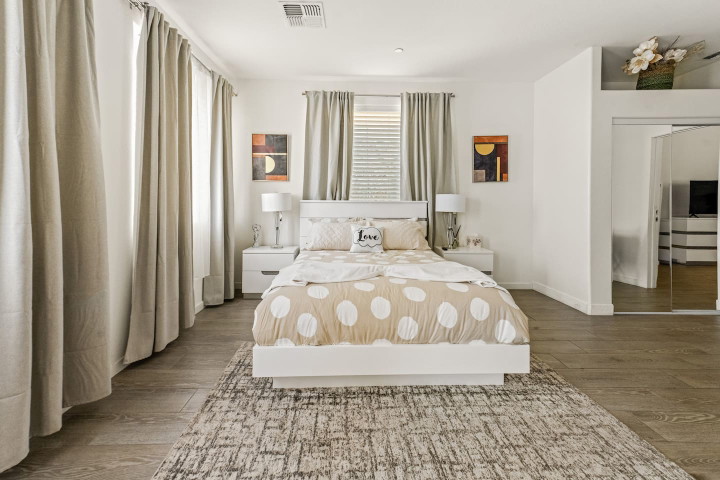 Sleek Chandler Gem W/ Pool & Hot Tub - Phoenix
