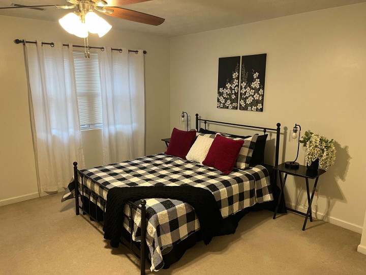 2 Bed Townhome With Garage - Charleston, WV