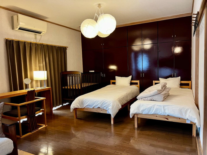Perfect For A Road Trip With Family Or Friends. Free Parking For 2 Large Vehicles Is Included. Next To Kuribayashi Park. 10 Minutes To Takamatsu Port. - Takamatsu