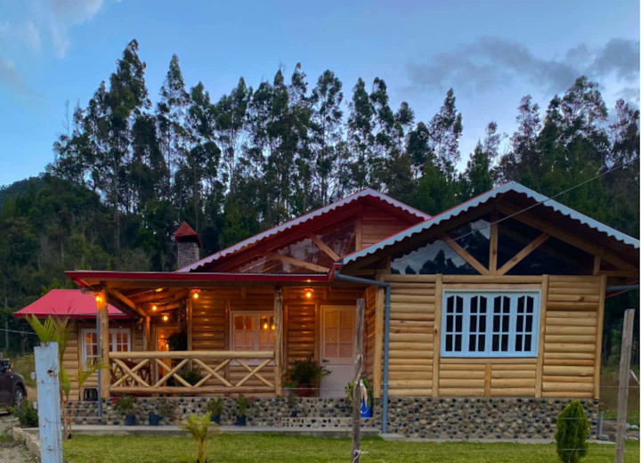 Rustic Cabin - Peru
