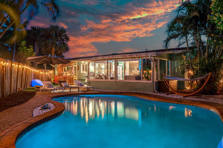 Manatee Manors Private Waterfront Home With Heated - Tamarac
