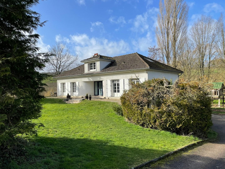 Gîte Estrella-verdun 10 Pers 6 Ch Jardin Cascade - Meuse