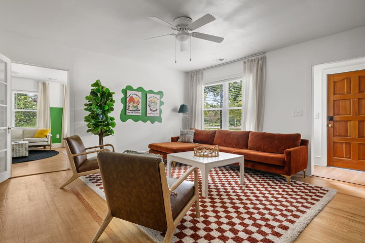 Centrally Located Home | Near Downtown & Folly - Charleston, SC