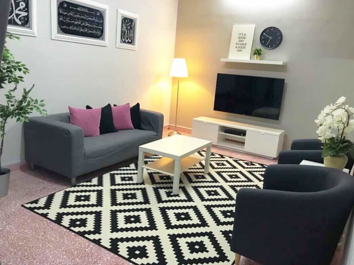 (Muslim Friendly) Modern Cambodian Homestay Senawang - Seremban