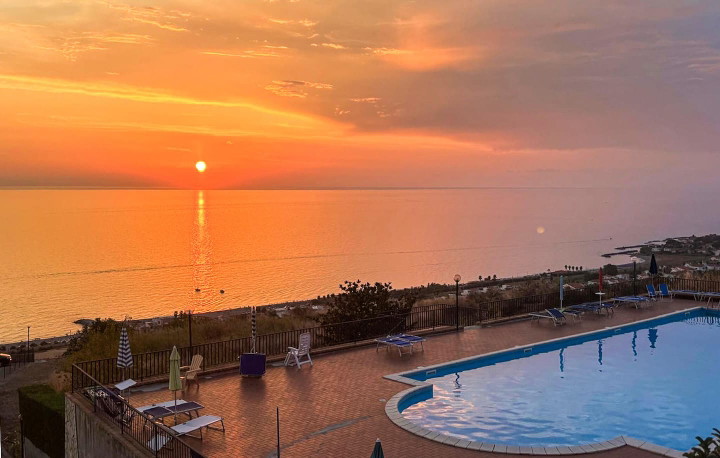 Villa Maria Vacation Home - Calabrië