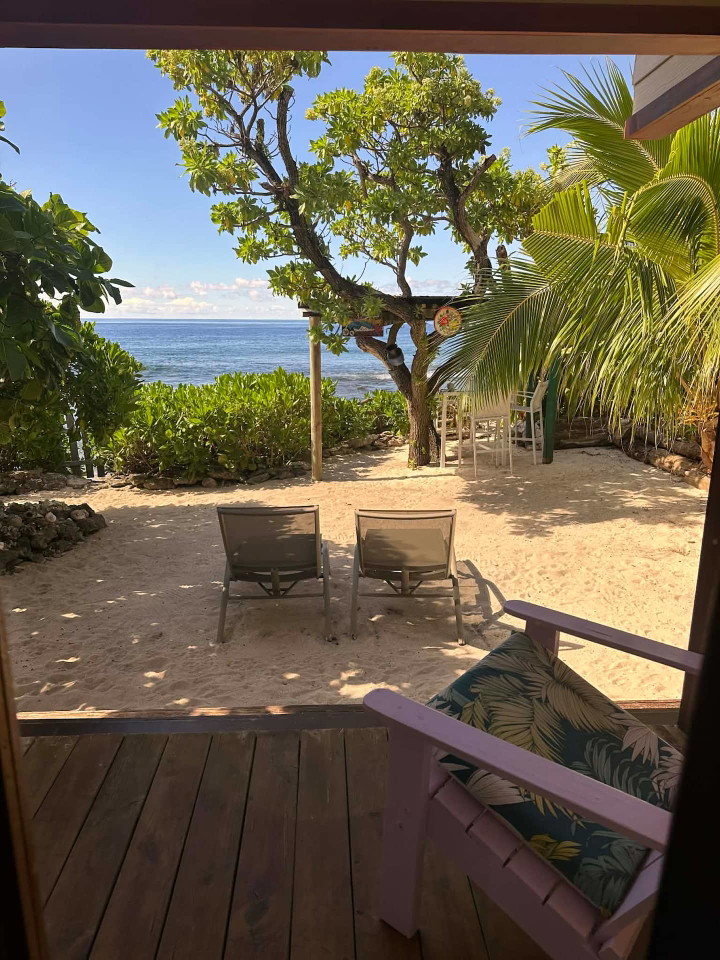 Oceanfront Bungalow Tehinavai, Whales · Moorea - French Polynesia