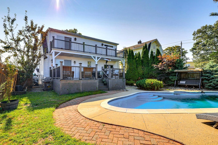 3br Pool Home | Lighthouse Point Park | New Haven - Branford, CT