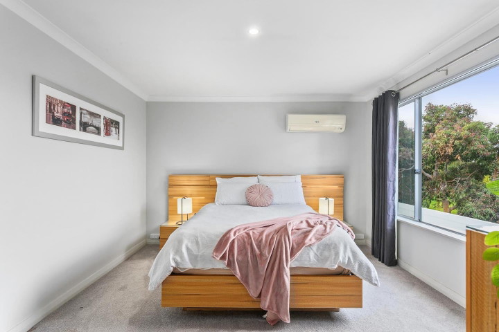 Whole Upper Floor Apartment - Perth