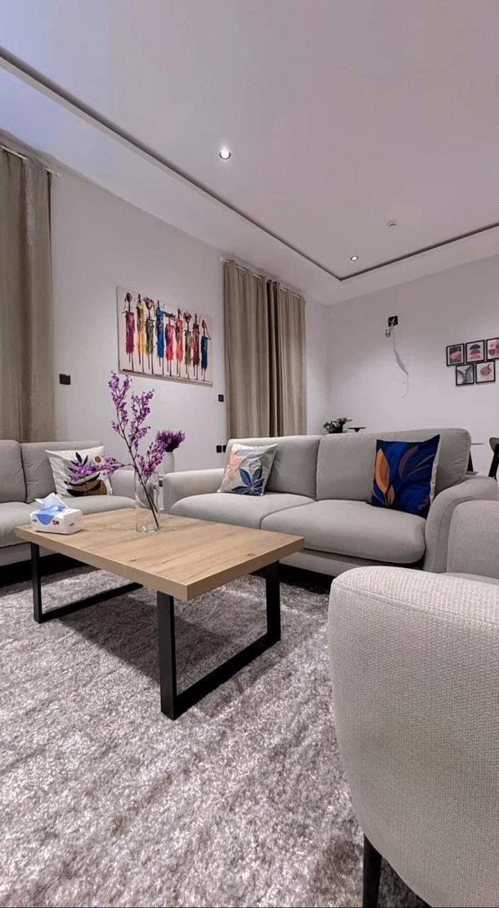 Spacious And Elegant 3-bedroom Apartment - Riyadh