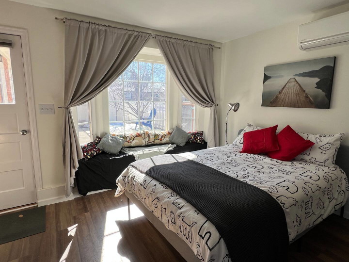 Downtown Studio Apartment - ラブランド, CO