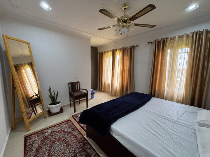 Rumi Of Dal Lake -2bhk - Srinagar