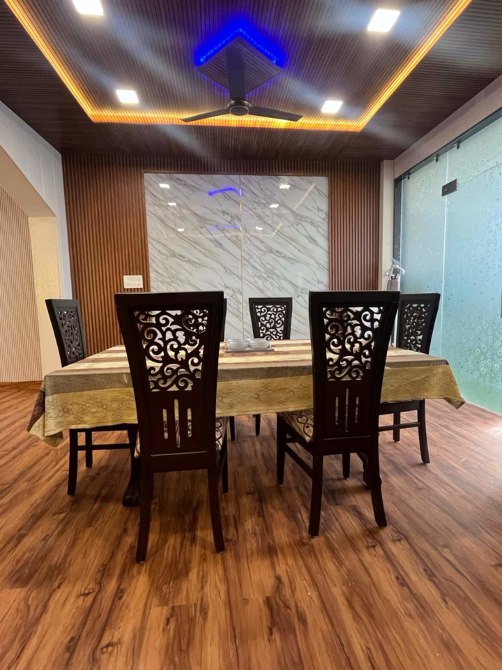 The White House Agra Executive Luxury Residence - Agra