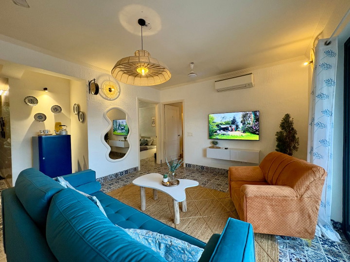 Pool & Hill View 2bhk | 8 Min To Thalassa - Goa