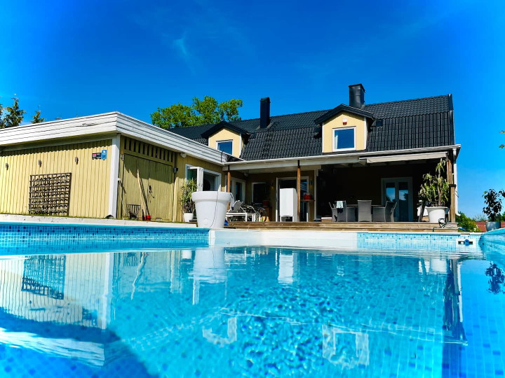 Large Secluded Villa With 2 Swimming Pools. - Stockholm