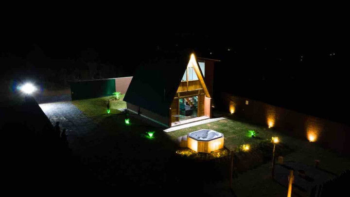 Mw Chalet With Jacuzzi In A Condominium With A Dam - Ibiúna