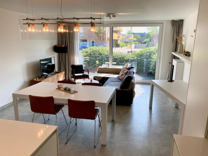 Luxury Apartment + Garage, Quiet Location Near The Sea - Blankenberge