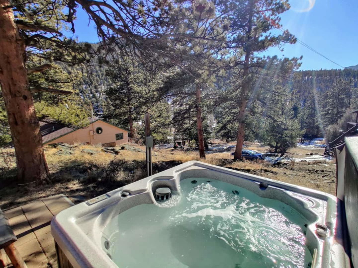The Rose Den - Romantic Mountain Cabin With Views! - Estes Park, CO