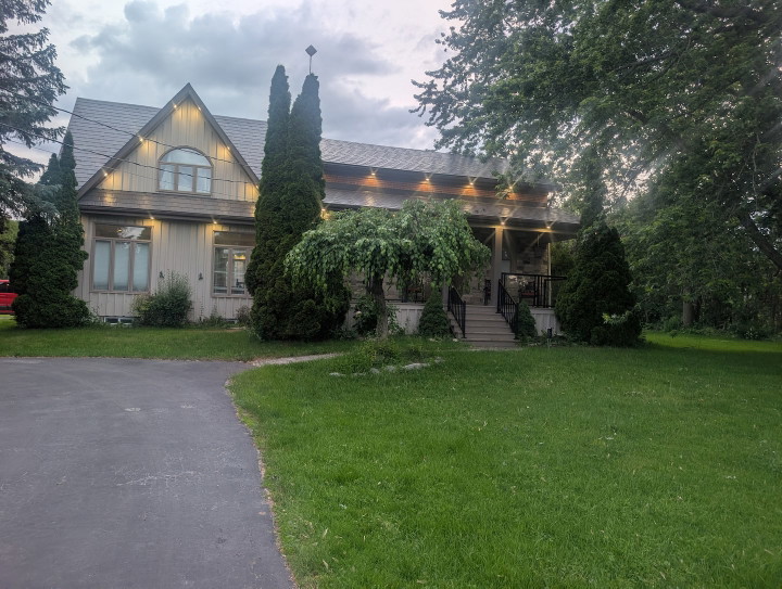 Breath-taking 1879 Country Estate- Victorian Home - Ajax