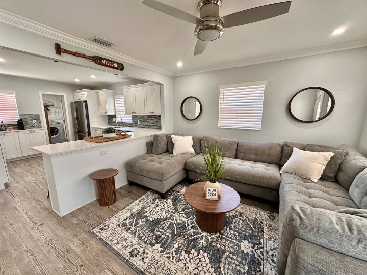 Cozy, Comfy And Central 2bed/2bath Home. -