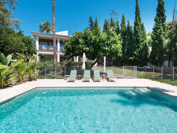 Premium Family Villa, Private Pool & Amenities - Malaga