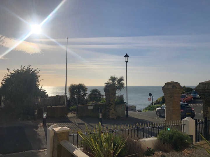 Stylish Two Bedroom Flat With Fabulous Sea View! - Isle of Wight