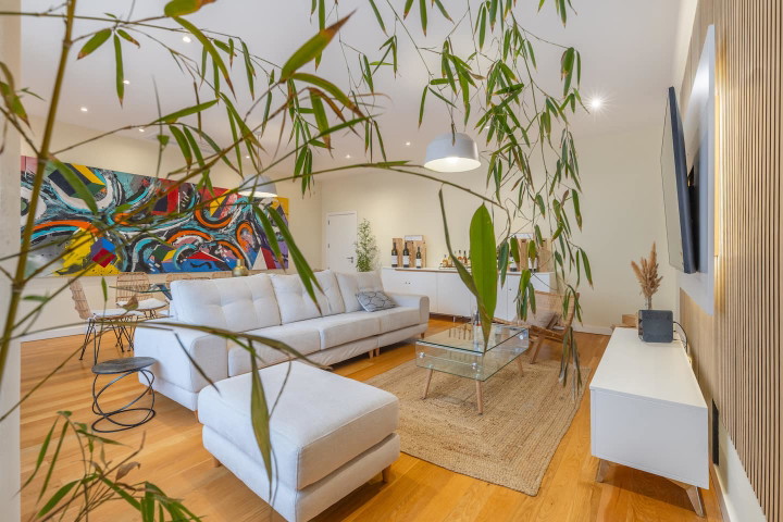 Spacious, Stylish, Comfortable & Perfectly Located - Funchal