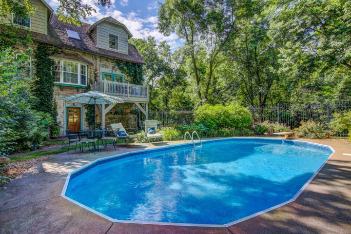 Historic James Mulvey Carriage House (Upper Level) - Stillwater, MN