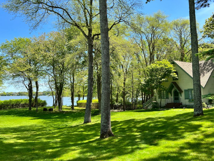 Head Of Pond House - Waterfront Cottage - The Hamptons, NY