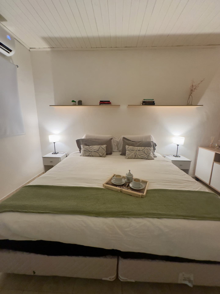 Self-contained Complex Flat, 3 Mins From Terminal | Parking - Formosa