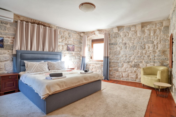 Romantic, Cosy & Chic Suite In Historical Center - Kotor