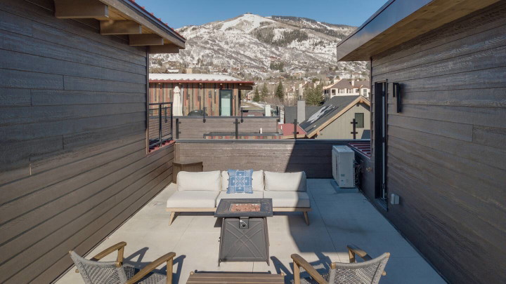 Urban Luxury, Rooftop Hot Tub + Competitive Rates - Steamboat Springs, CO