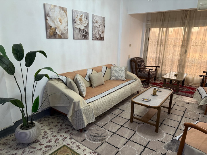 Tranquillité Où La Famille Trouve Son Foyer (Famille Seulement) - Le Caire
